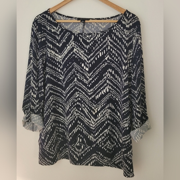 AB Studio | Tops | Ab Studio Xl Like New Blue And White Roll Tab Sleeve ...